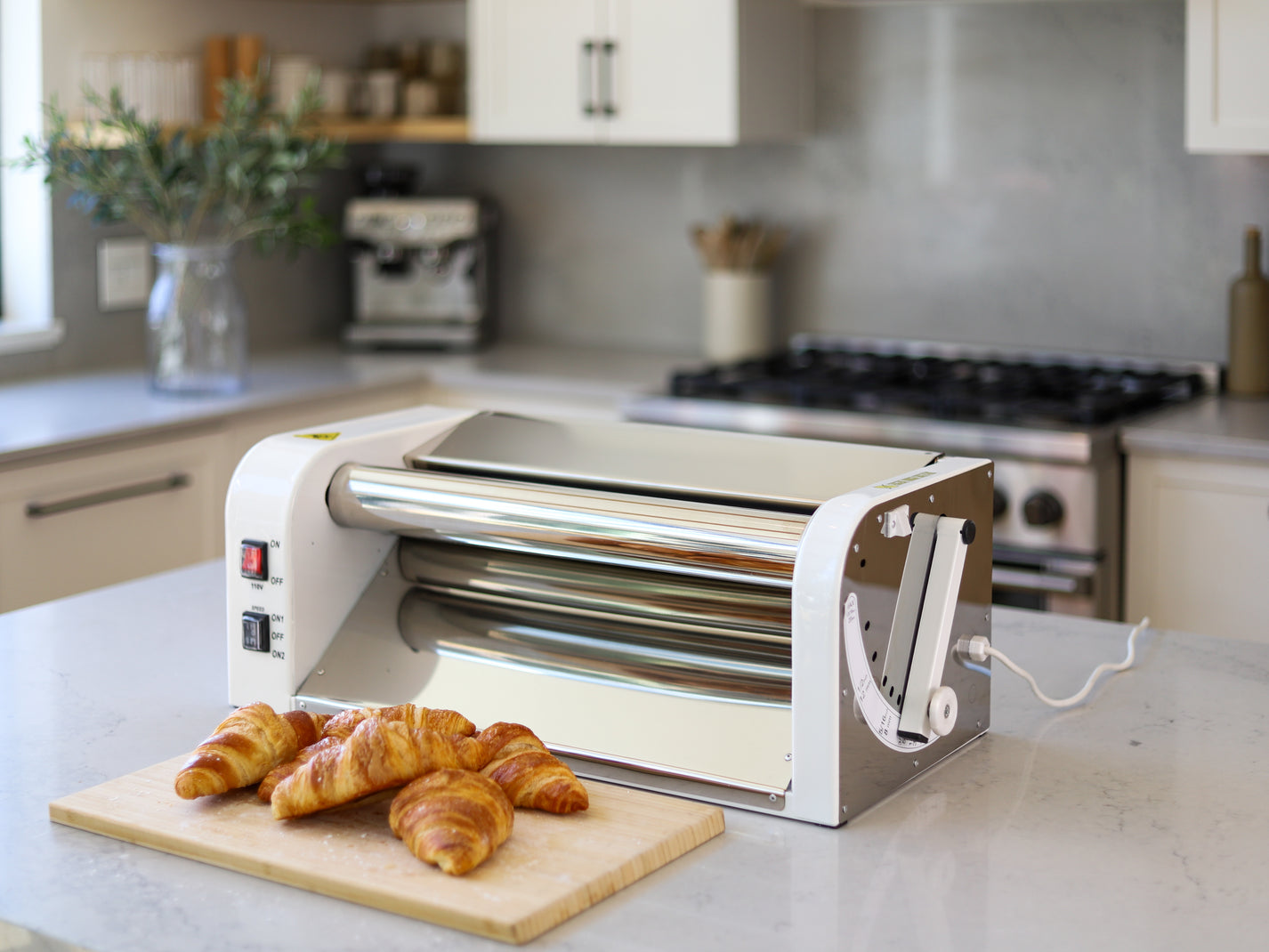 Electric Dough Sheeter – High-Capacity Dough Rolling Machine for Pizza ...